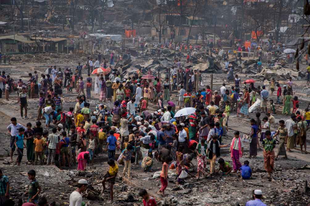 Rohingya refugees signal despair and hope in world's most crowded camp ...
